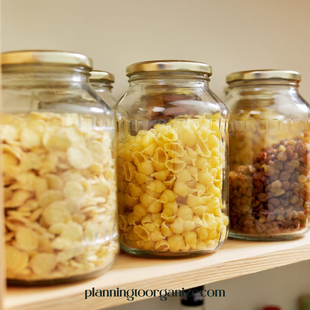 How to Arrange Things in Kitchen Cabinets